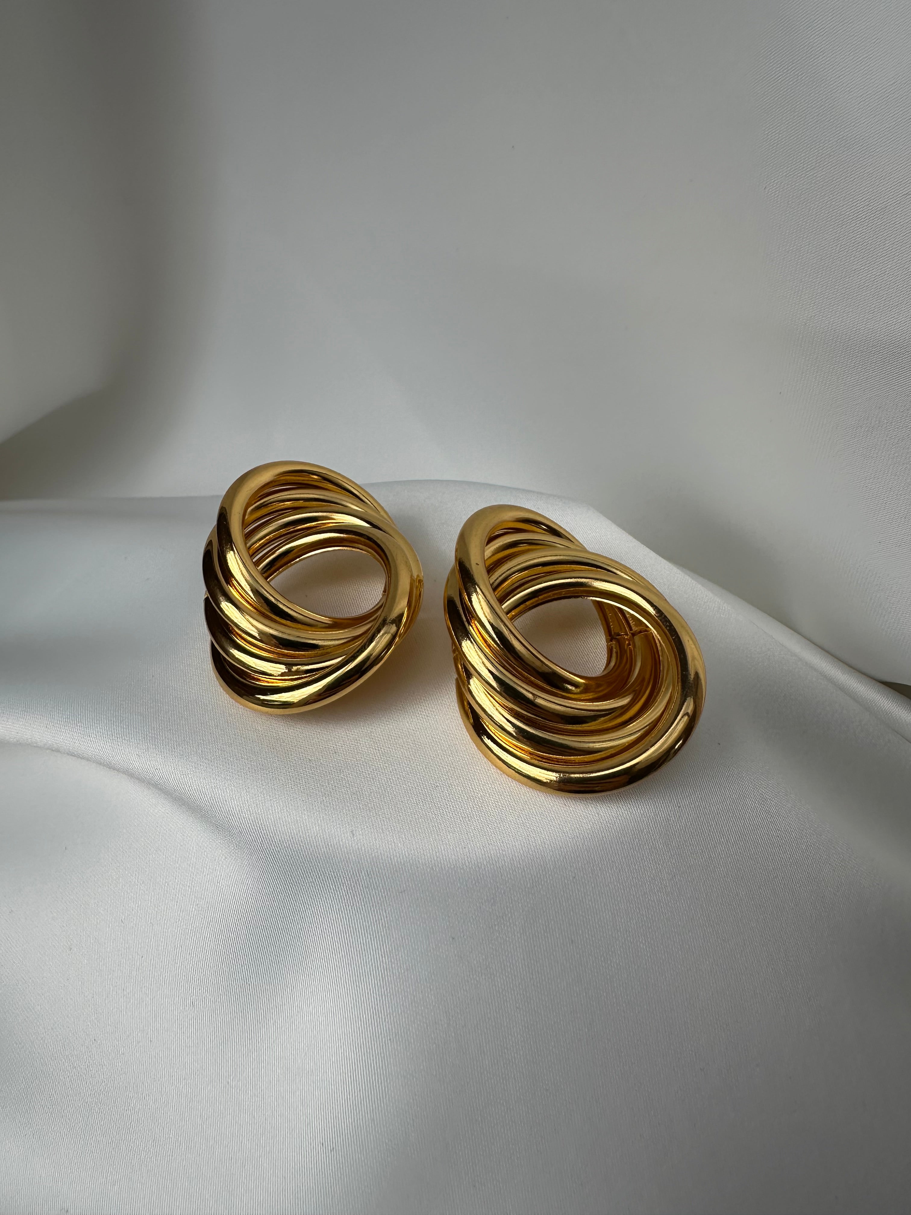 QUAD INFINITY LOOP EARRING GOLD – Cloud Eighteen