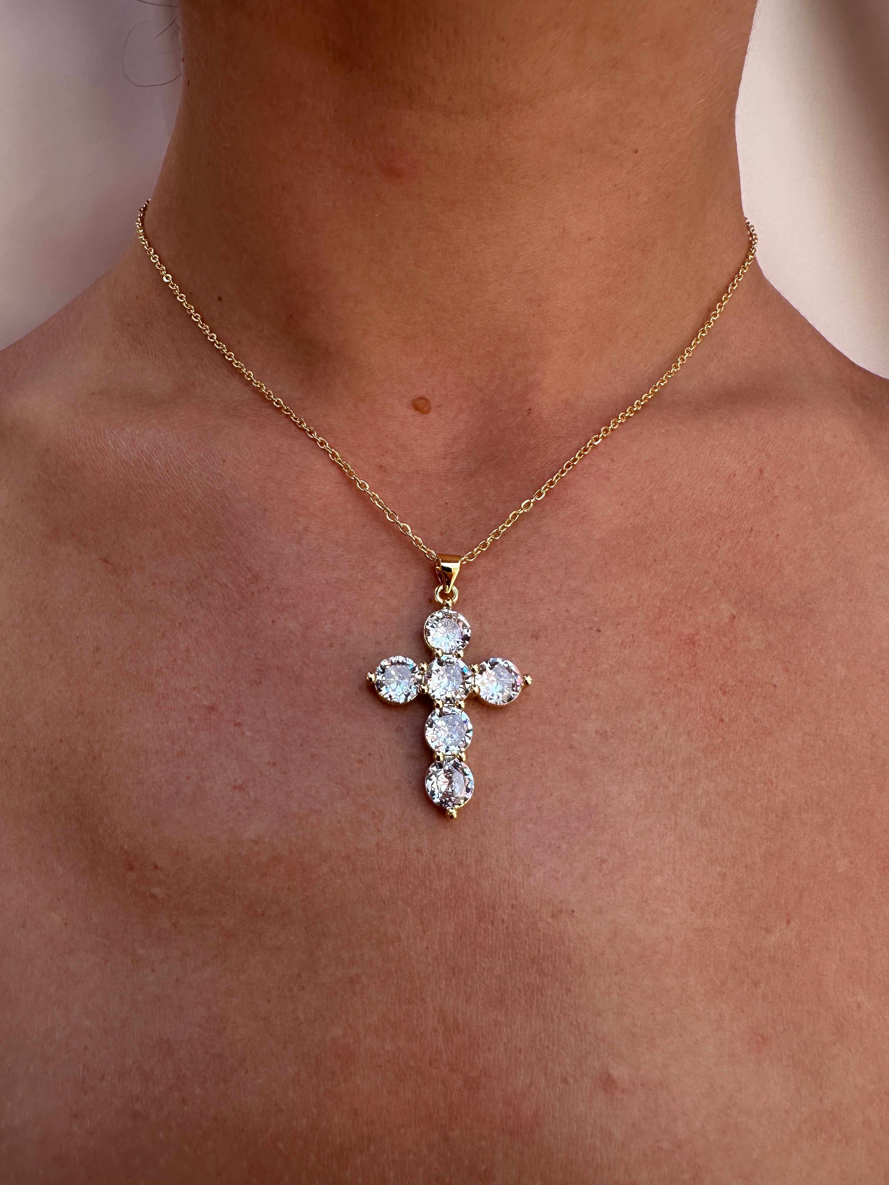 LARGE DIAMOND CROSS NECKLACE GOLD – Cloud Eighteen